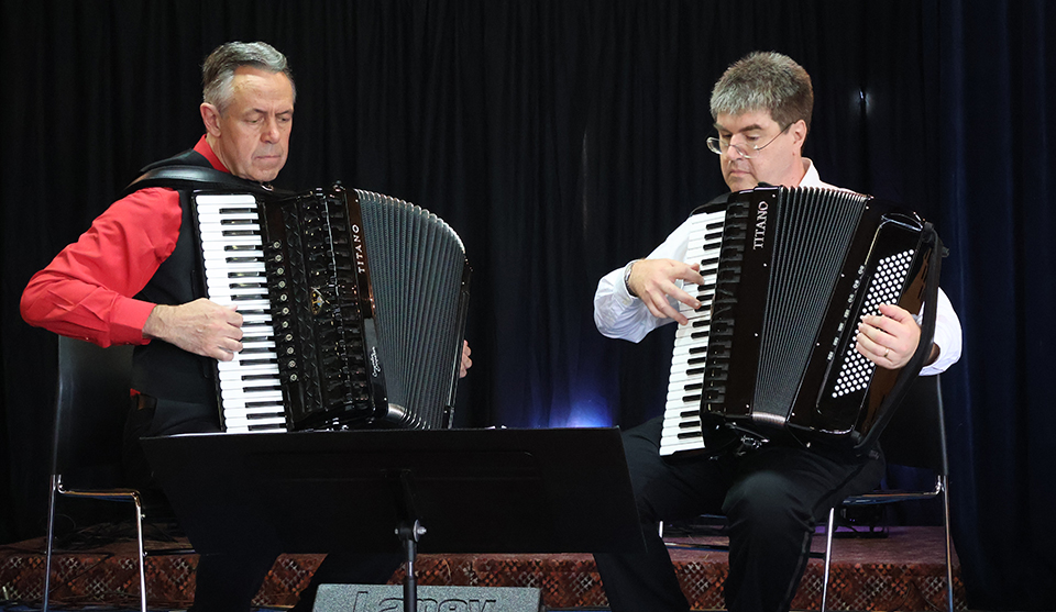 "Happy Holidays" 19th Anniversary Afternoon of Music with Kevin ...