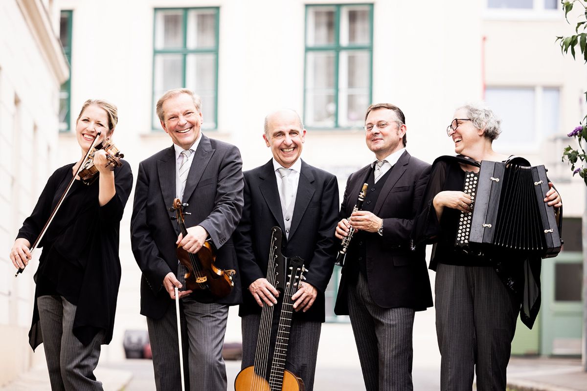 "Symphonic Schrammel Quintet Vienna" Concert - Austria - Accordions ...